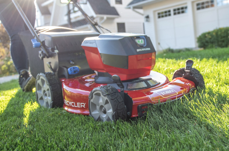 4 Best Toro Mowers That Will Outlast You: 2023 | The Lawn Review